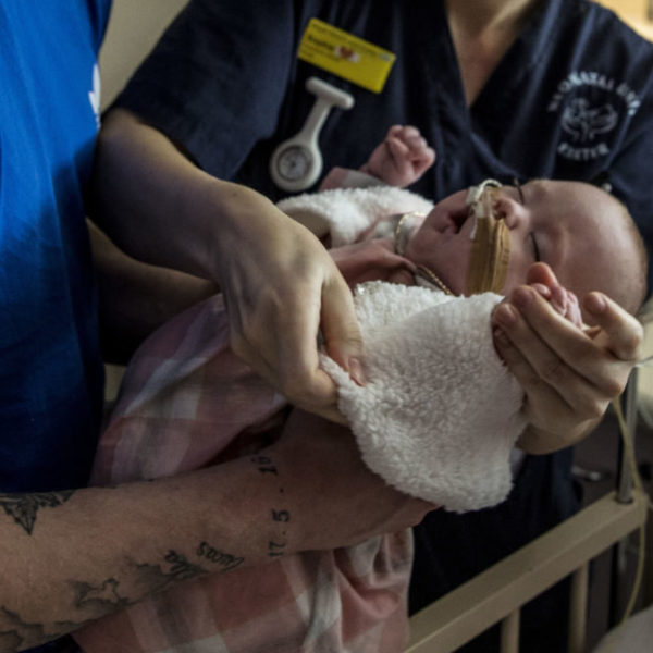 Expressing milk for your baby on the neonatal unit - Baby Friendly ...