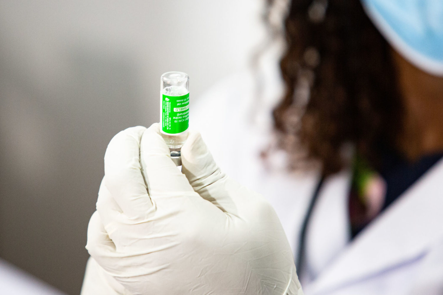 First COVID-19 COVAX vaccine doses administered in Africa - UNICEF UK